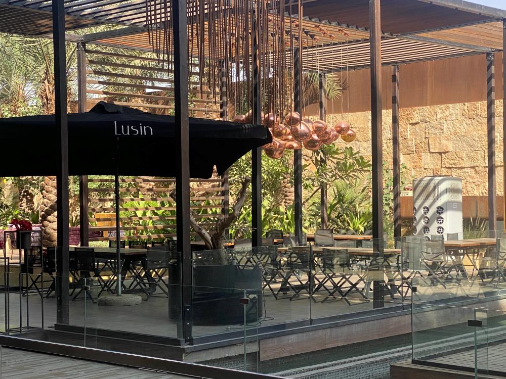 أفضل 10 من مطاعم جلسات خارجية في الرياض لعام 2022